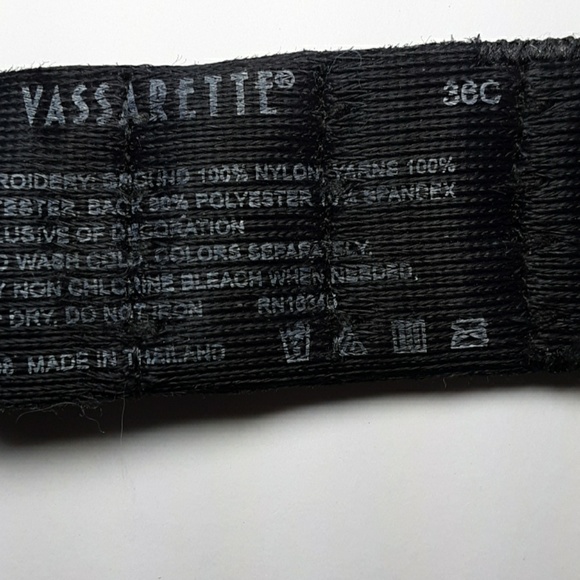 vassarette | Intimates & Sleepwear | Vassarette Black Vneck Underwire ...